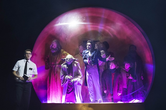 Grease | Magasinet KBH