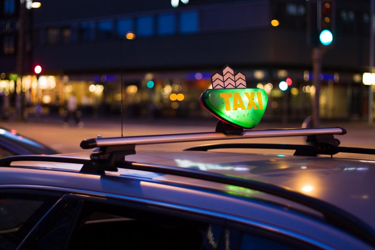 Grønne taxier får særlige holdepladser i København | Magasinet KBH